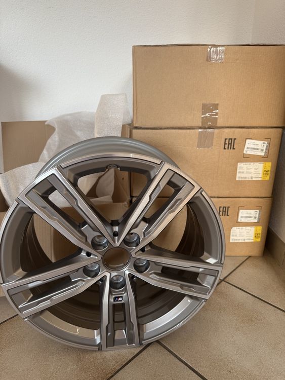 Jante BMW 17 pouces M Performance (Neu und originalverpackt) in Bex für ...