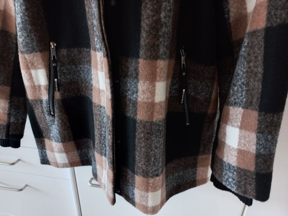 Kuscheliger Wintermantel , Grösse M (Gebraucht) in Walenstadt für CHF ...