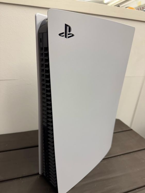 Ps5 Disc Version (Neu (gemäss Beschreibung)) in Dietlikon für CHF 300 ...