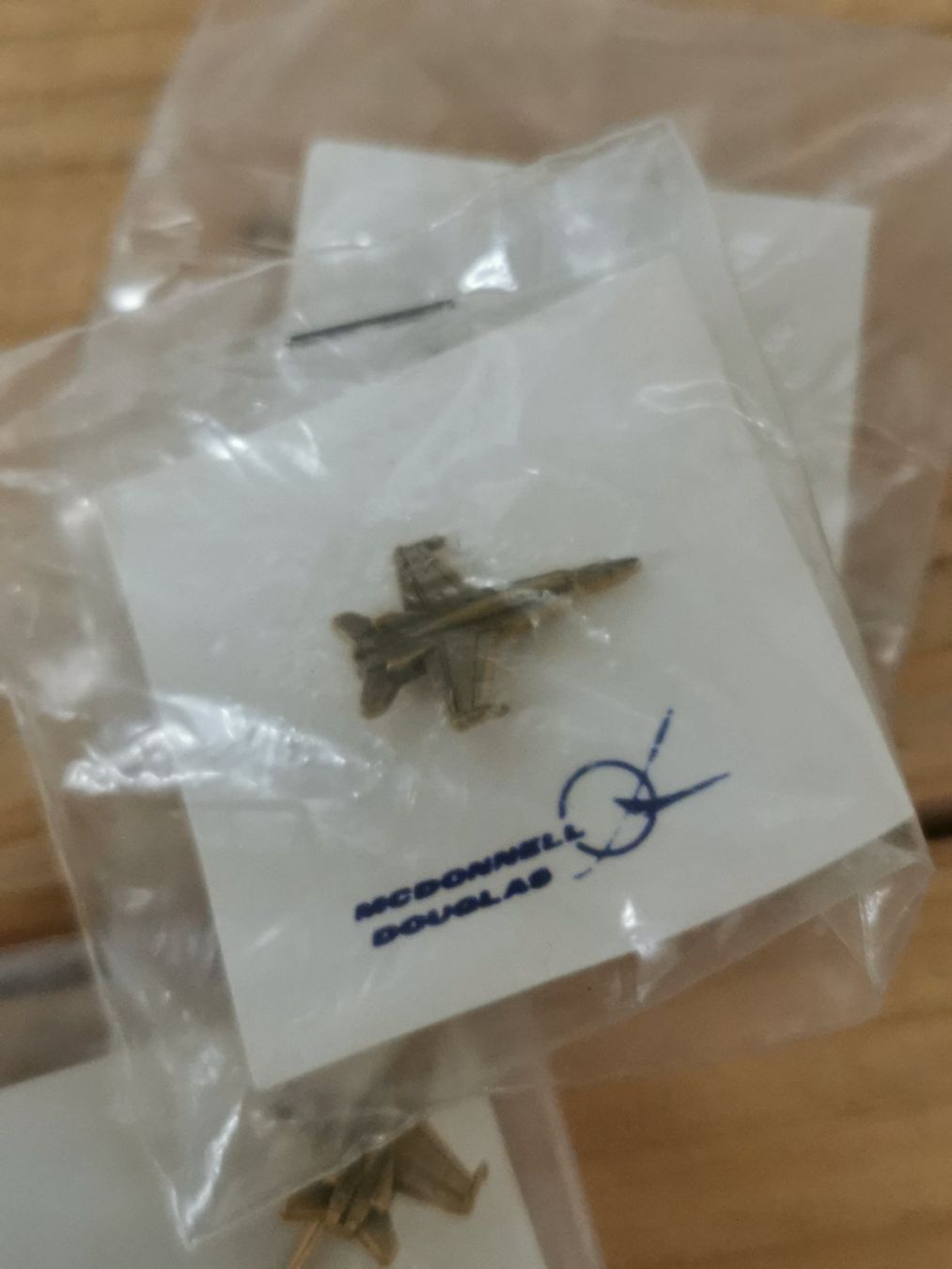 Pin F/A-18 Hornet Luftwaffe Armee Militär (Gebraucht) in Neuenkirch für ...