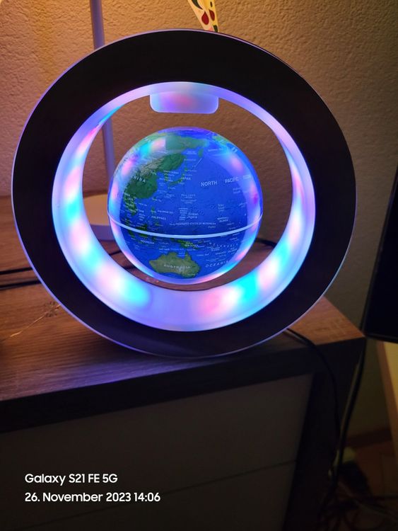 Schwebender Globus LED Beleuchtung. (Gebraucht) in Spreitenbach für CHF ...