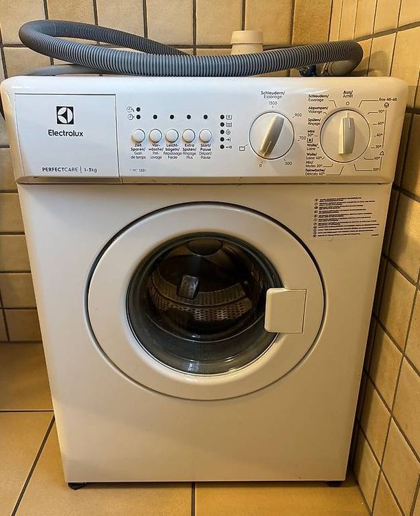 Mini machine à laver le linge Electrolux EWC 1352 (Gebraucht) in Montévraz für CHF 290 – nur ...