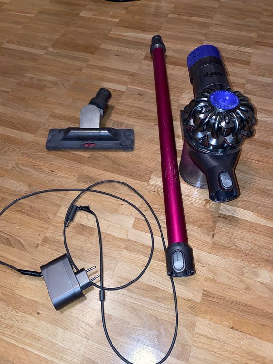 Dyson SV05 - Staubsauger (Defekt) in Rotkreuz für CHF 23 – mit ...