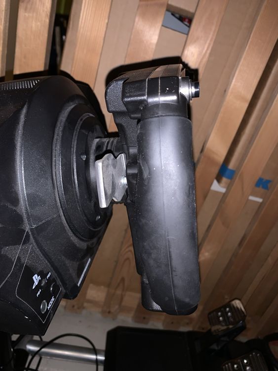 Ferrari F1 Wheel Add-On für Thrustmaster T300, T500 & RX (Gebraucht) in ...