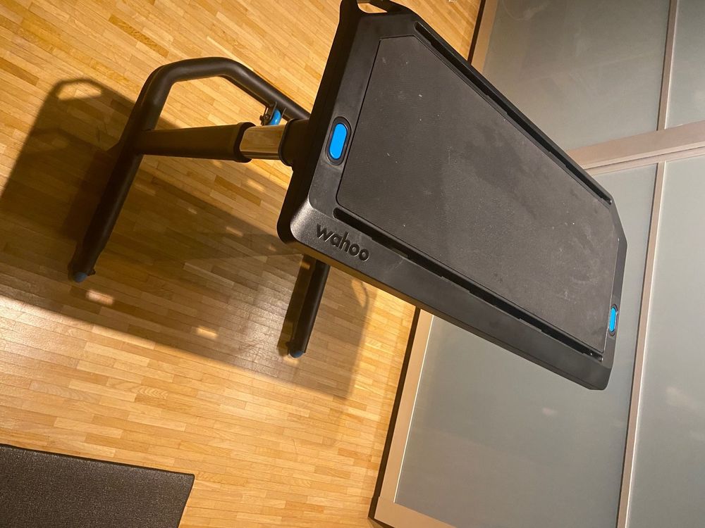 WAHOO KICKR TISCH - table indoor trainer (Gebraucht) in Zürich für CHF ...