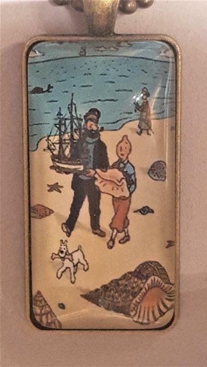 NEU: Tim und Struppi Comic Kette Glas Anhänger (Neu (gemäss Beschreibung)) in Matten b. Interl ...