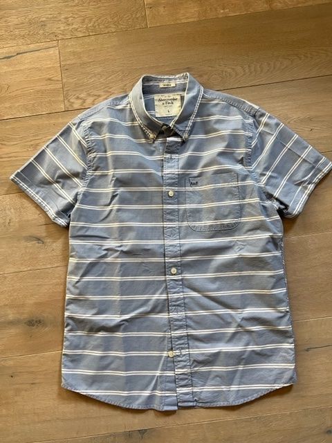 Abercrombie & Fitch Kurzarmhemd hellblau/weiss Gr. L (Gebraucht) in Meilen für CHF 5 – mit ...
