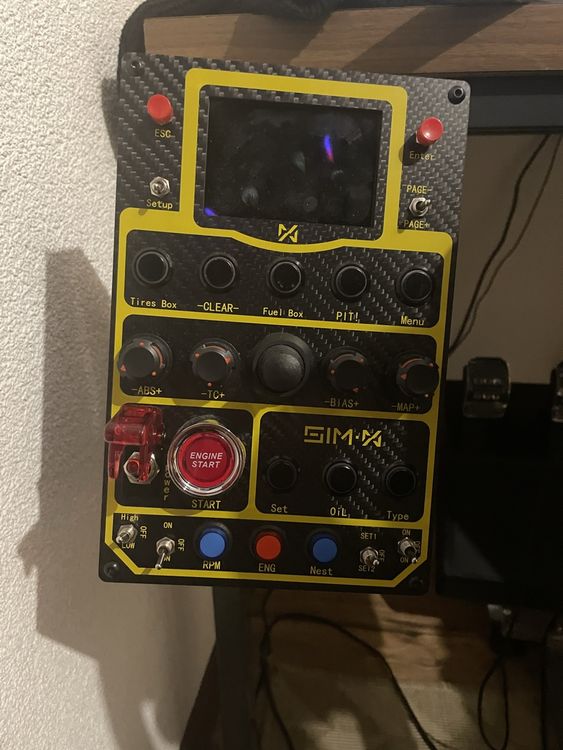 Simracing Button Box mit Screen | Kaufen auf Ricardo