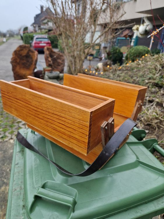 Holz Werkzeugkasten mit Tragegurt, Wunderschön. (Gebraucht) in Mörigen ...