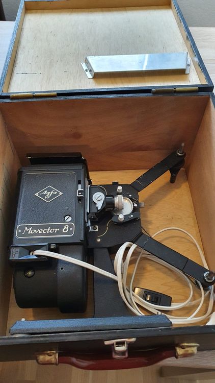 Stummfilm- Projektor Agfa Movector 8 | Kaufen auf Ricardo