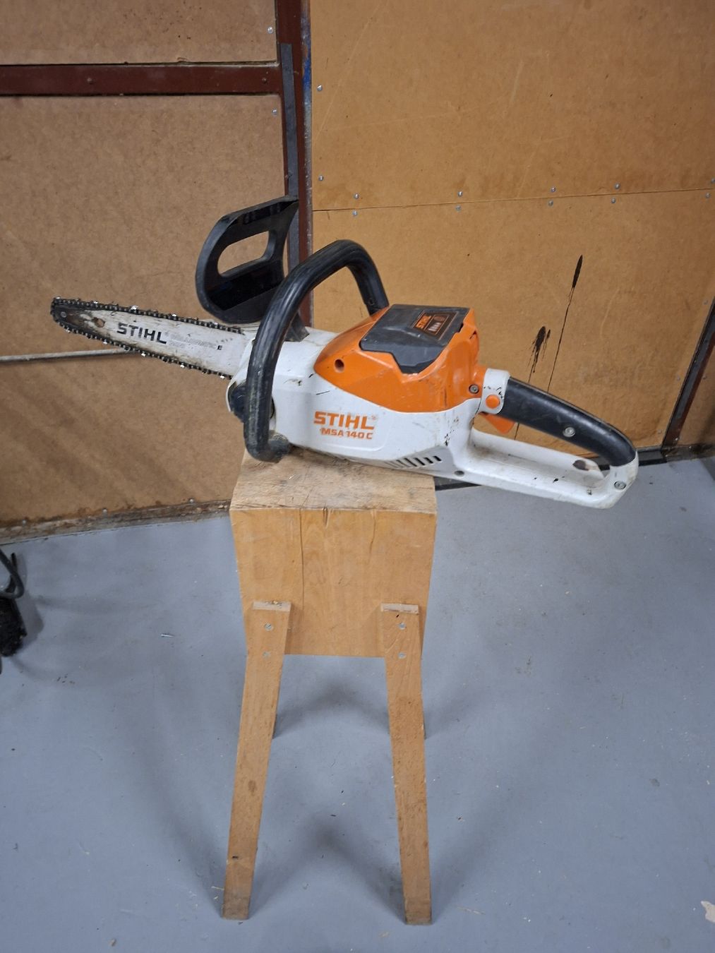 Stihl MSA 140 C Akku-Kettensäge mit 1 Batterie (Gebraucht) in Glis für ...