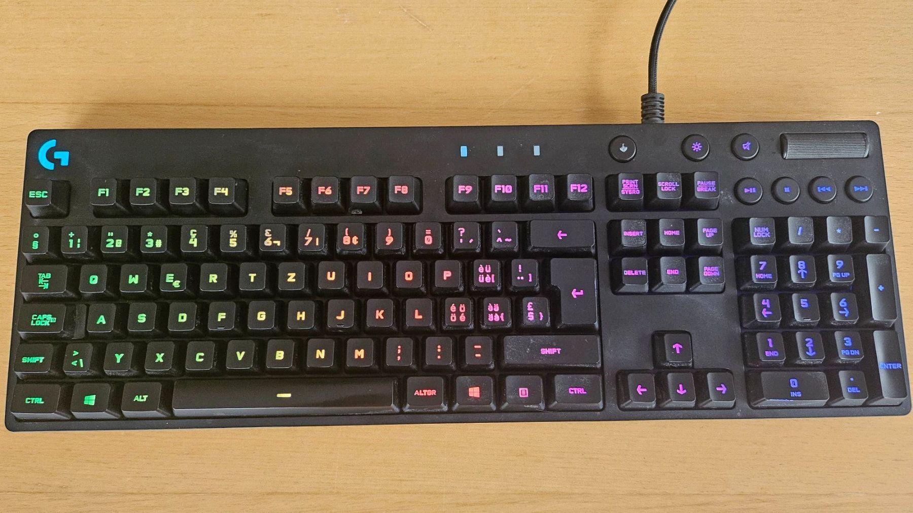 Logitech G Pro Mechanical Gaming Keyboard - G810 Orion (Gebraucht) in ...