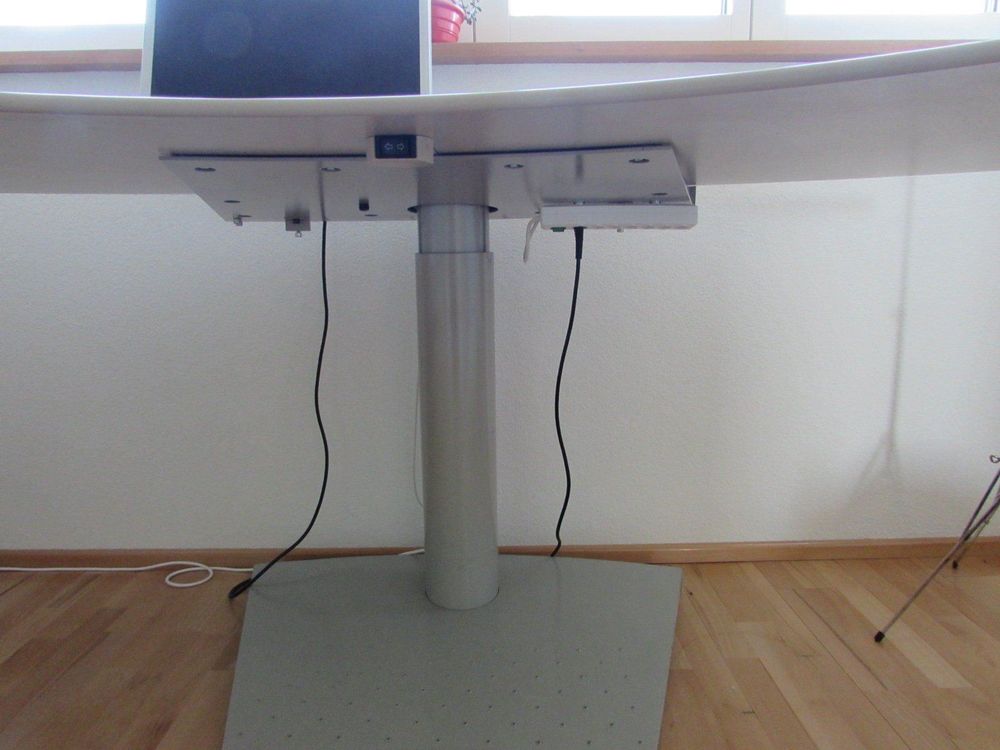 elektrisches höhenverstellbares Pult | Kaufen auf Ricardo