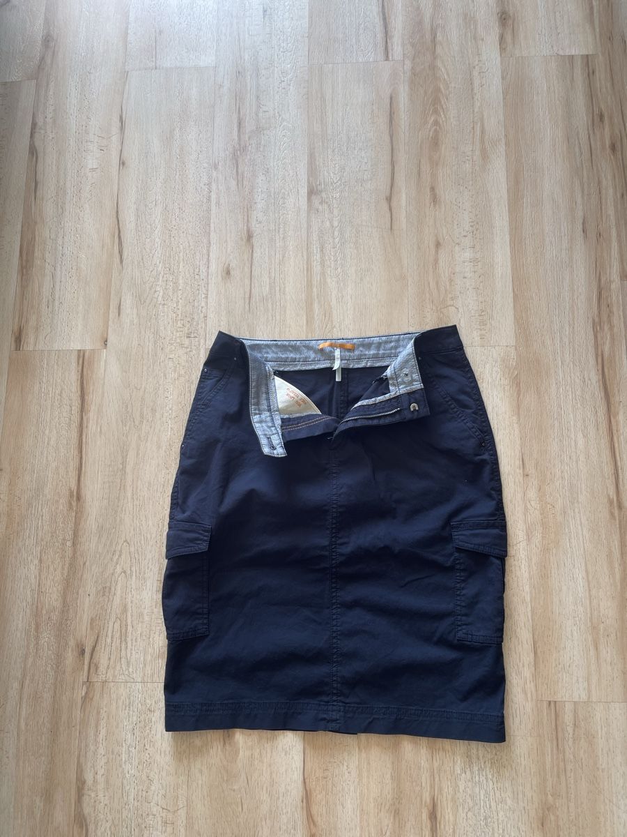 Jupe Hugo Boss 36 bleue foncée/ SVP lisez bien le texte (Neuf (Voir ...