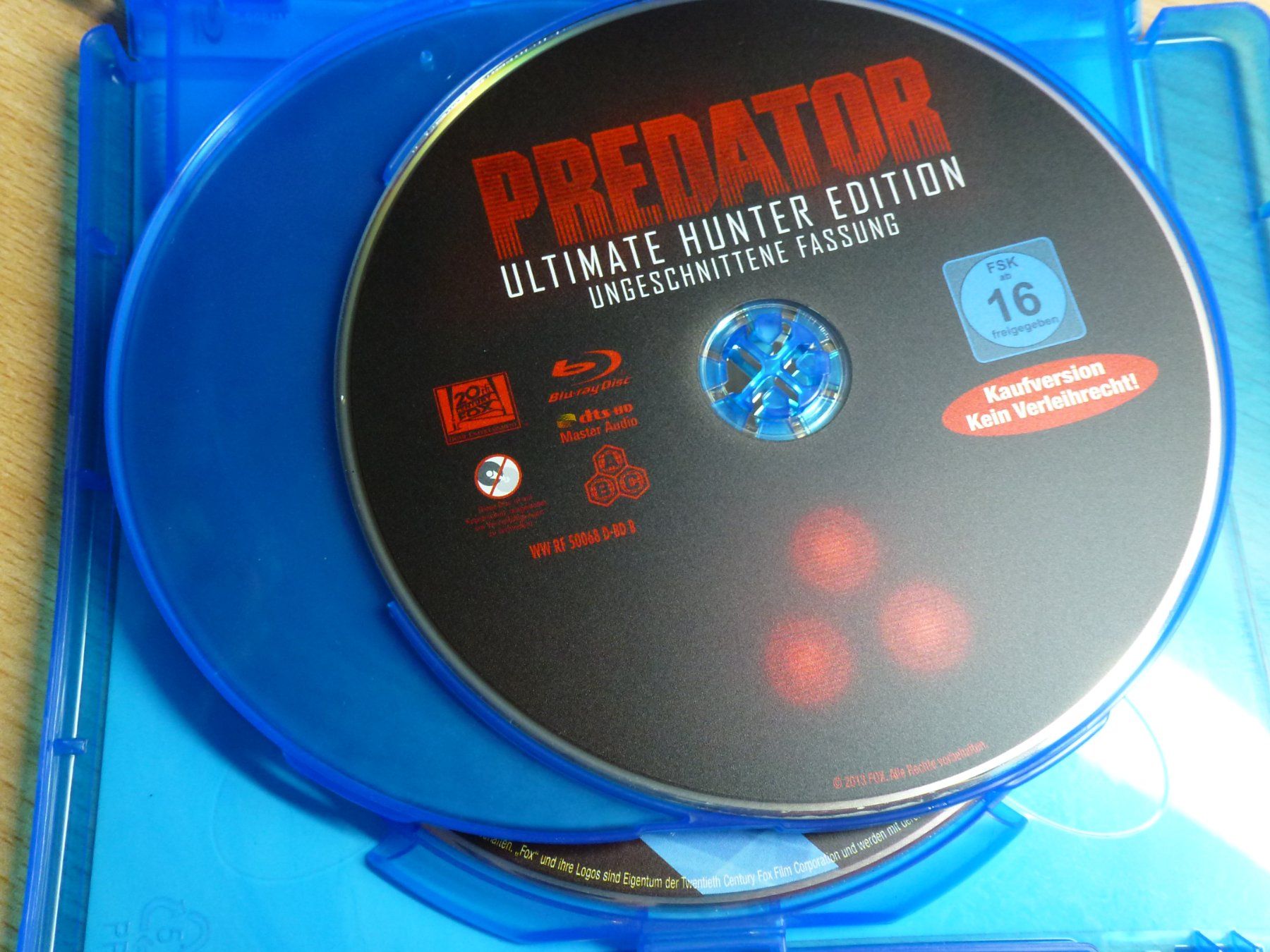 Predator Collection (Gebraucht) in Hombrechtikon für CHF 1.2 – mit ...