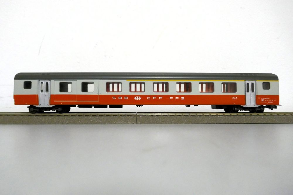 Liliput Swiss Express EW III Endwagen AD 1.Kl. mit Gepäckabt (Gebraucht) in Oberhasli für CHF 19 ...