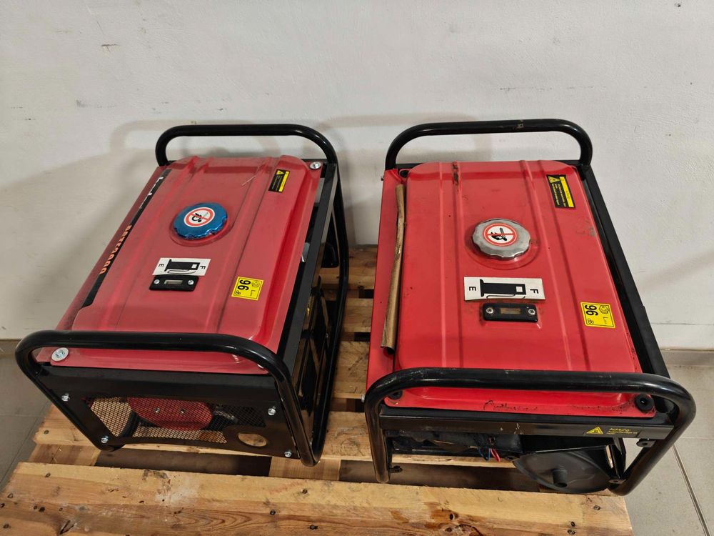 2x 2800 W Stromerzeuger Notstrom Generator mit Mangel (Defekt) in Baar ...