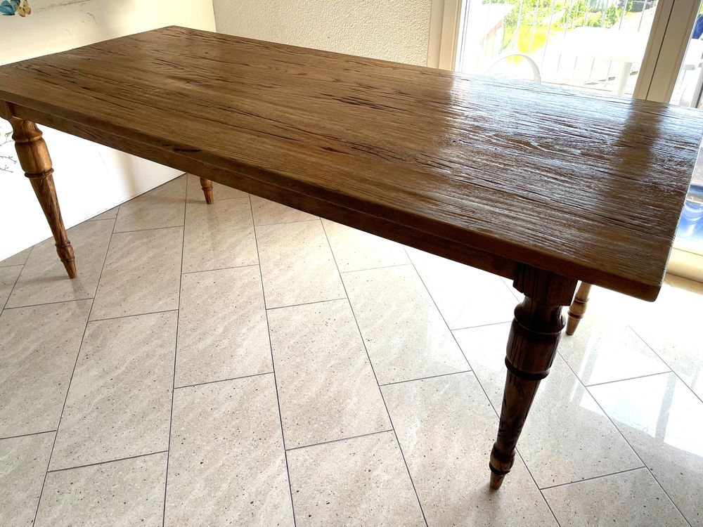 Massiver Esstisch aus Eichenholz (Gebraucht) in Berikon für CHF 645 – nur Abholung auf Ricardo ...