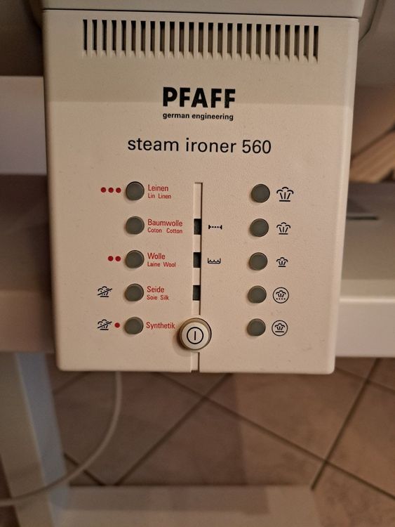 Pfaff Bügelmaschiene Steam Ironer 560 | Kaufen auf Ricardo