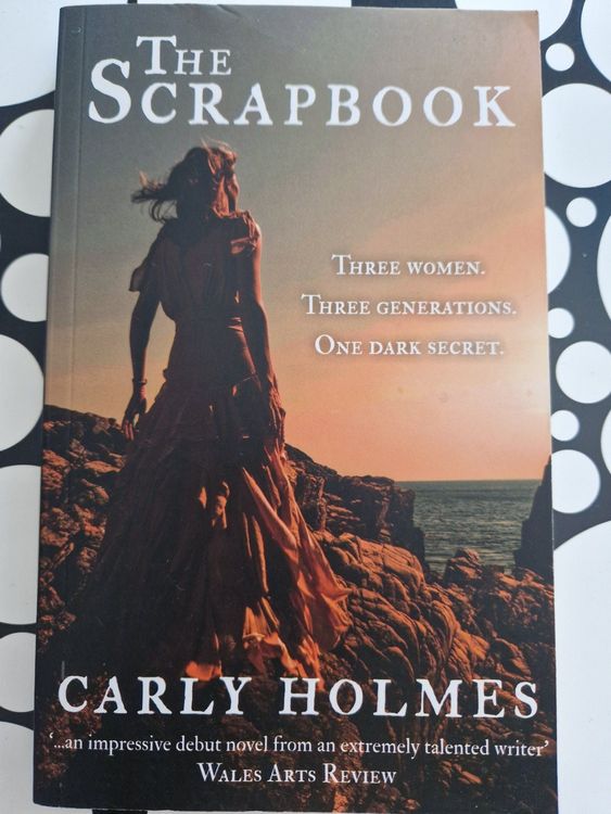 Carly Holmes The Scrapbook Family Secret Mystery (Gebraucht) in ...