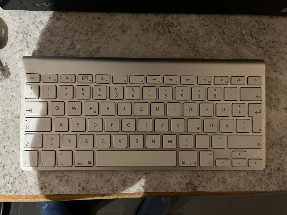 Apple Magic Keyboard A1314 Bluetooth Tastatur (Gebraucht) in Brunnen ...