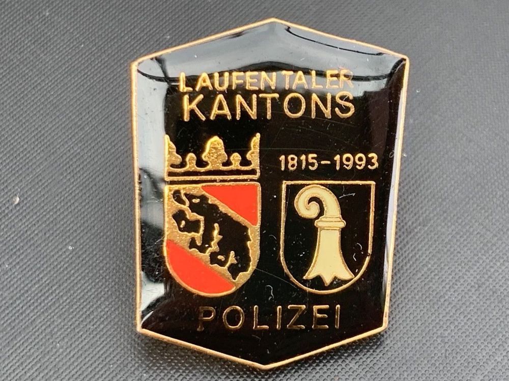 Pin „Laufentaler Kantons Polizei“ N.1019 | Kaufen auf Ricardo