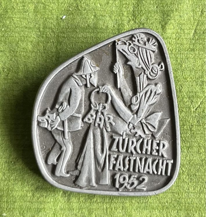 Zürich 1952 Fasnachtsplakette (Gebraucht) in Itingen für CHF 8 – mit Lieferung auf Ricardo kaufen