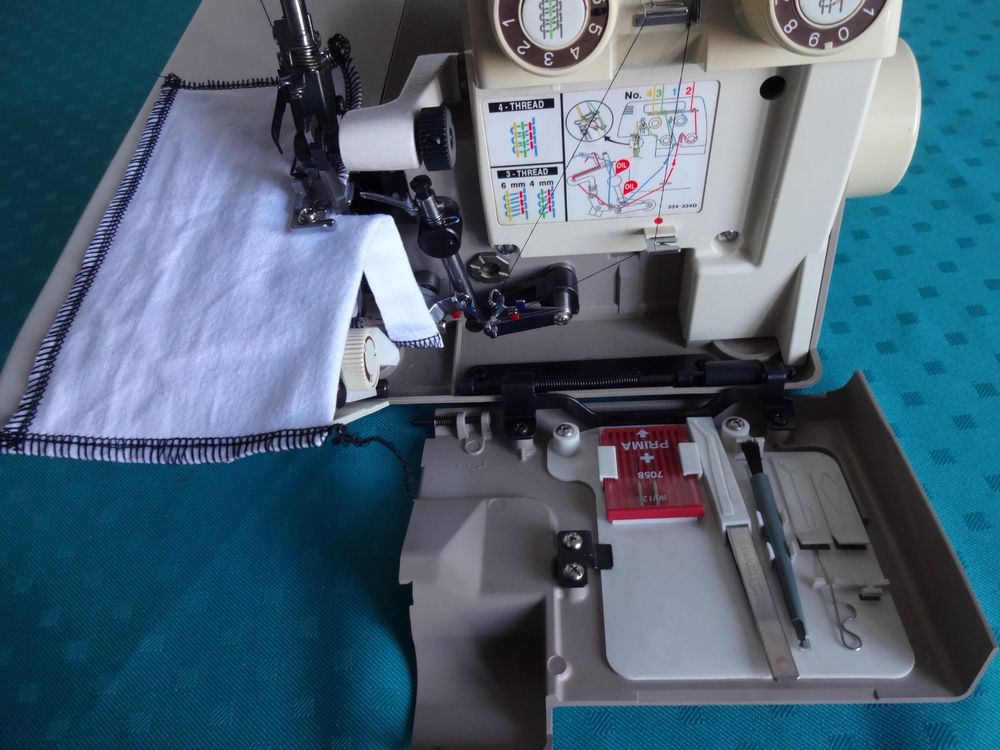 Overlock ***BERNETTE 334D *** for BERNINA - Nähmaschine (Gebraucht) in ...