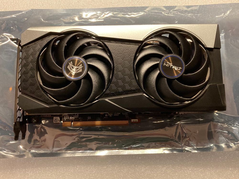 Sapphire NITRO+ AMD Radeon RX 6600 XT Grafikkarte mit 8GB (Gebraucht ...