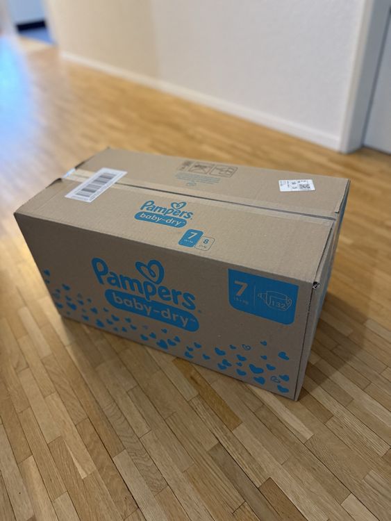 Pampers Baby-Dry Grosse 7, Monatsbox, 132 Stück (Neu und ...