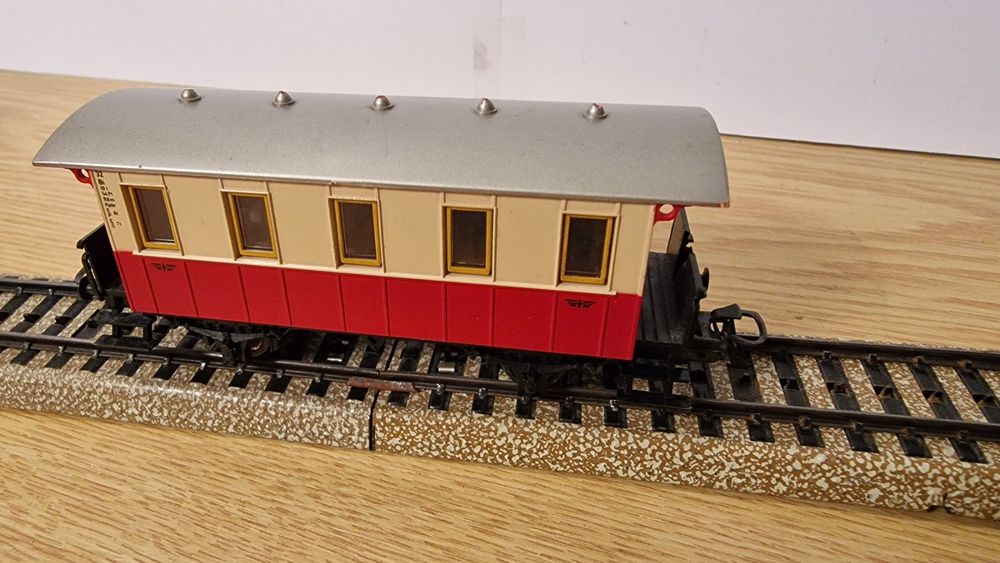 Märklin Personenwagen SBB, rot/weiss, H0 (Gebraucht) in Weisslingen für ...