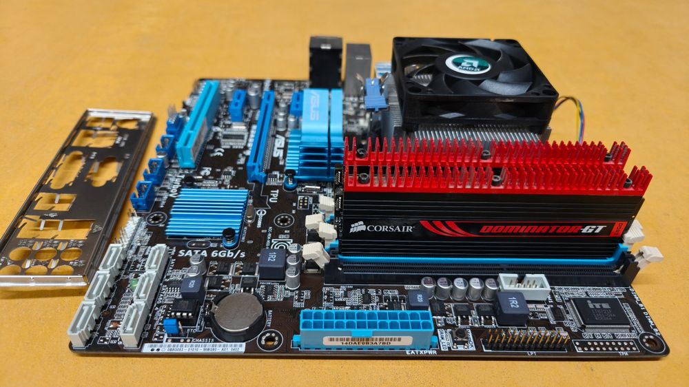 ASUS M5A88-M, AMD FX-4100 'Bulldozer' (Gebraucht) in Niederbuchsiten ...