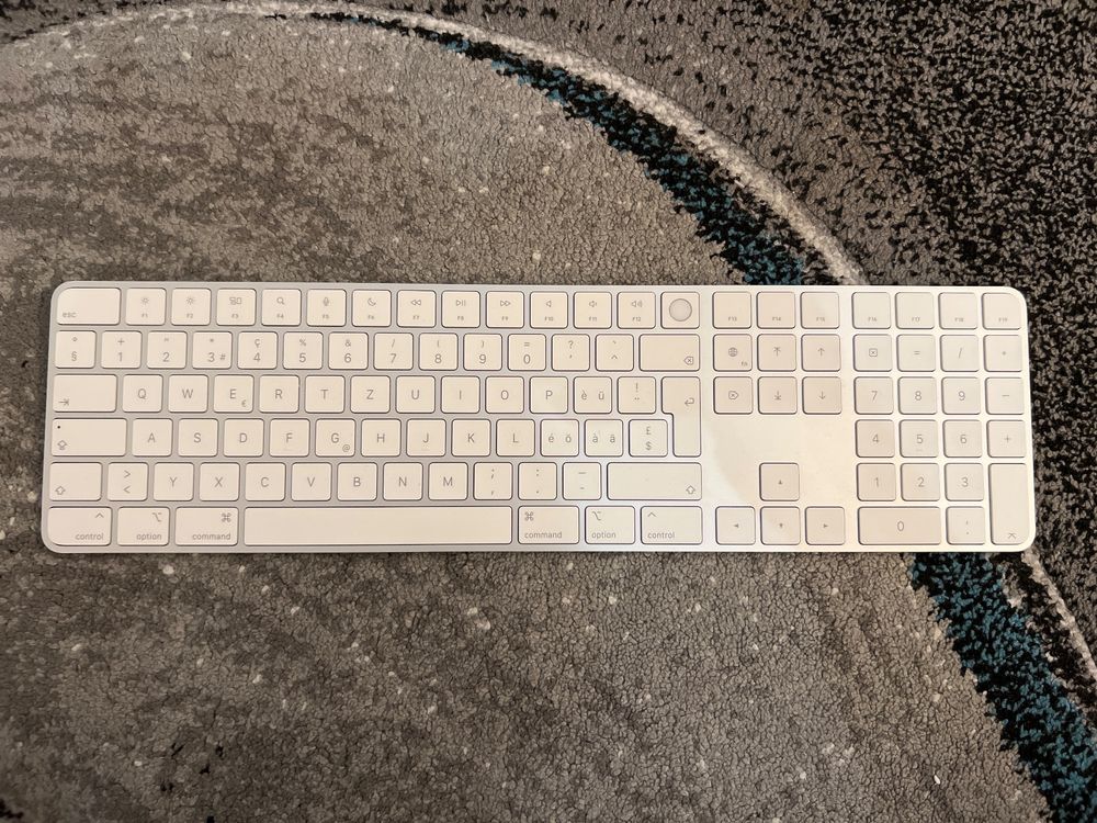 Apple Magic Keyboard mit Touch ID und Ziffernblock | Kaufen auf Ricardo