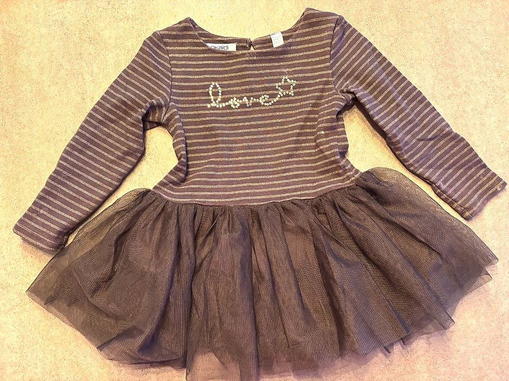 Robe 98cm (D'occasion) à Chapelle-s-Moudon pour CHF 7 – avec livraison ...