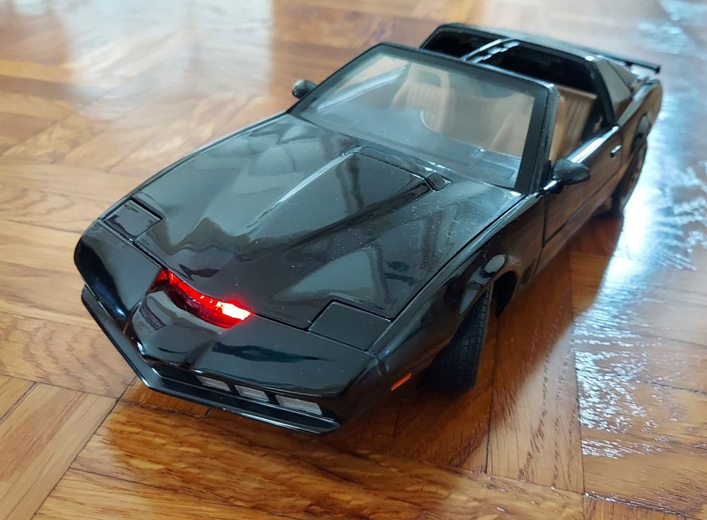 Automodell Pontiac K2000 Knight Rider 1/18, LED Radarlichter (Neu ...