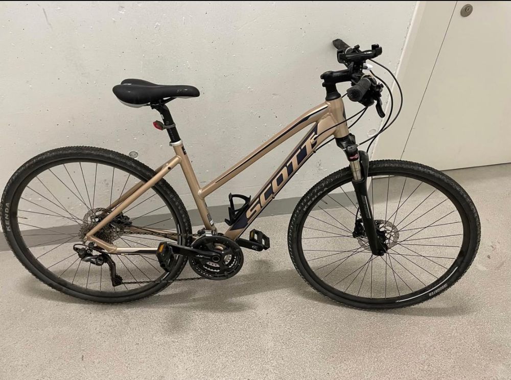 Scott Lady Cross 10 (Gebraucht) in Dietlikon für CHF 530 – nur Abholung ...