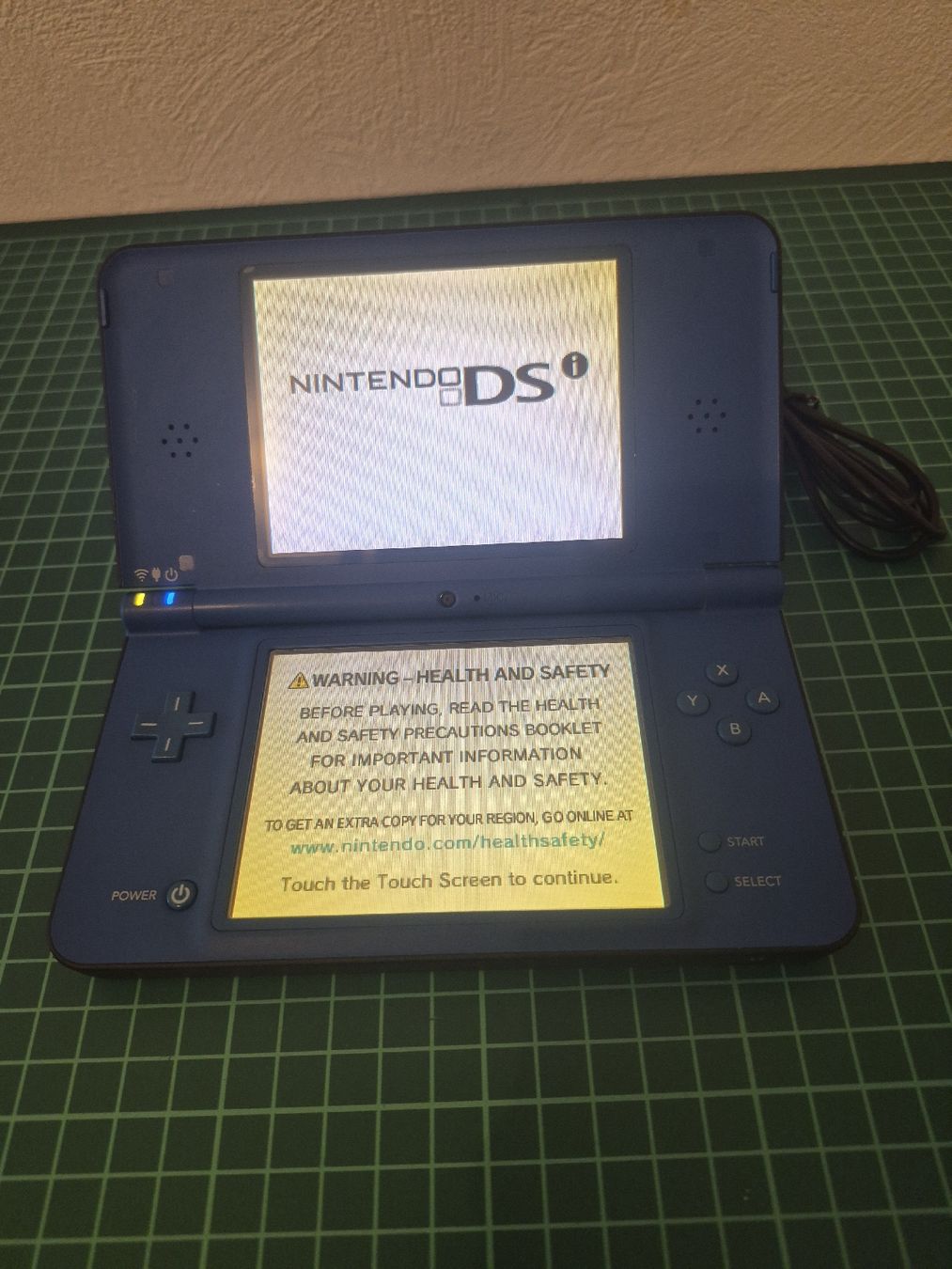 Nintendo DSi XL - Blue Handheld Console - Special Edition (Gebraucht ...