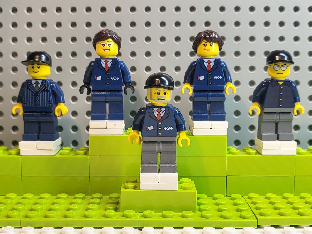 5 Lego-Minifiguren, Original oder viel Eigenkreation | Kaufen auf Ricardo