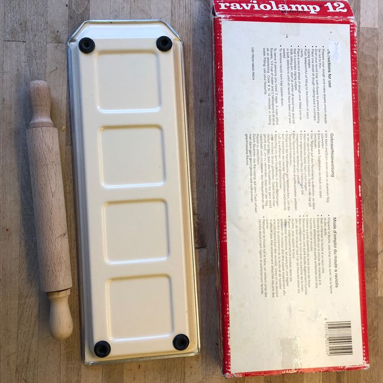 Ravioli Form mit Walholz (Gebraucht) in Zürich für CHF 11 – nur ...