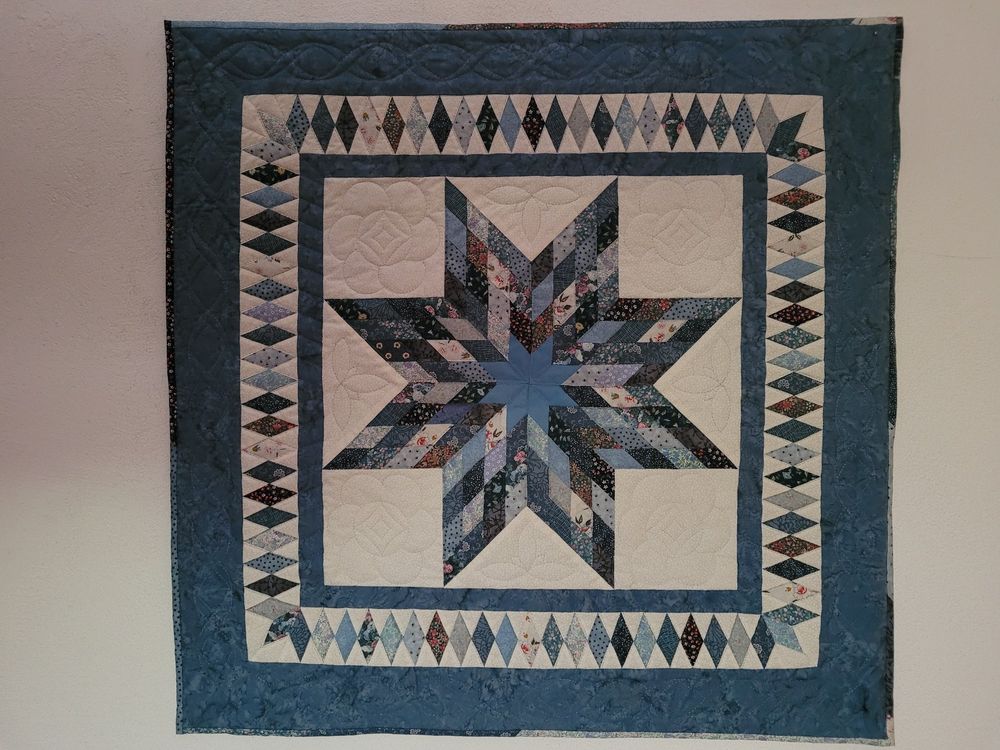 Quilt, wunderschöner Sternenquilt, alles handgemacht, Unikat (Gebraucht) in Gattikon für CHF 165 ...