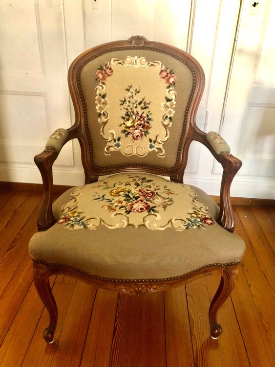 Vintage Sessel mit Gobelin Stickereien | Kaufen auf Ricardo