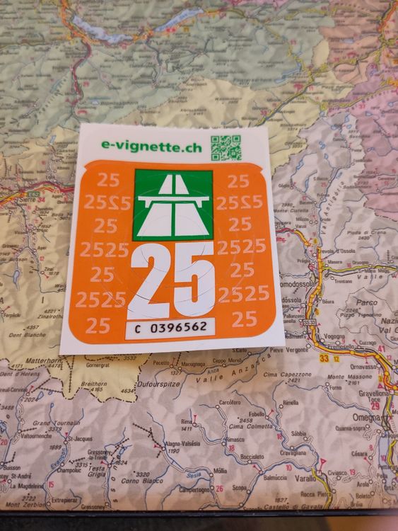 Autobahnvignette 2025 (Neu und originalverpackt) in Zürich für CHF 28 – mit Lieferung auf ...