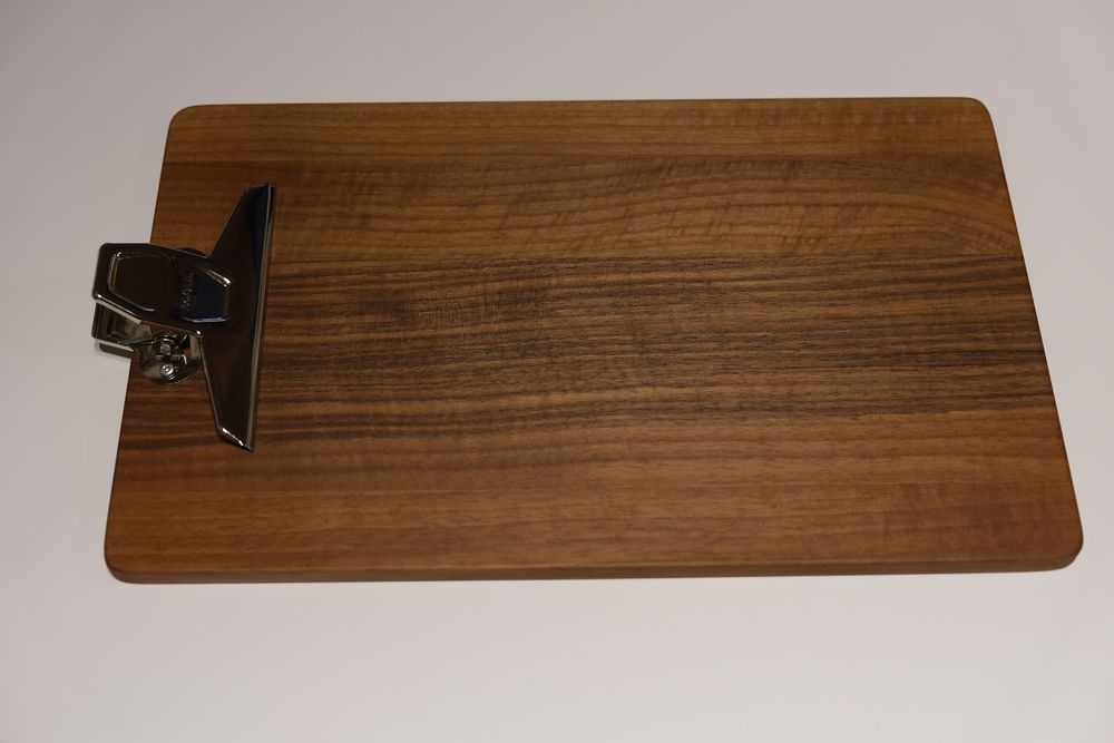 Klemmbrett KURTS Nussbaum (Gebraucht) in Ostermundigen für CHF 20 – mit Lieferung auf Ricardo kaufen