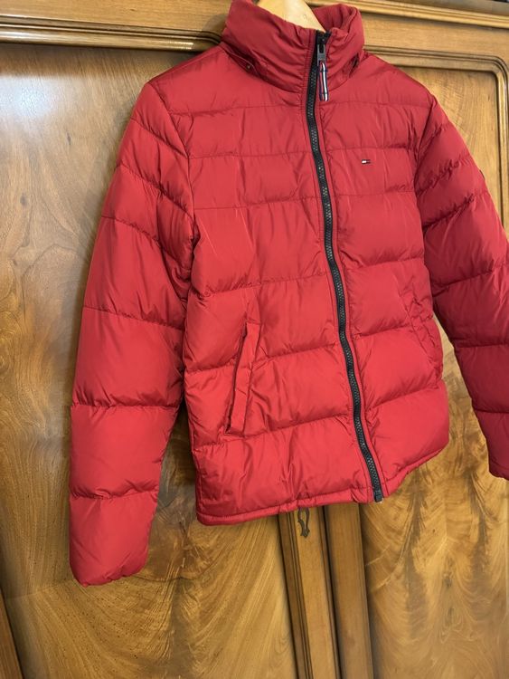 Tommy Hilfiger Daunenjacke Rot, Grösse M, Top Zustand! (Gebraucht) in ...