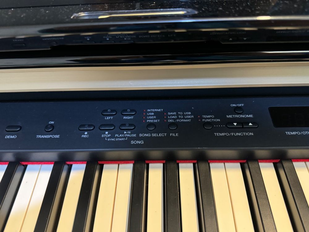 ePiano - Klavier von Yamaha CLP-370 PE | Kaufen auf Ricardo