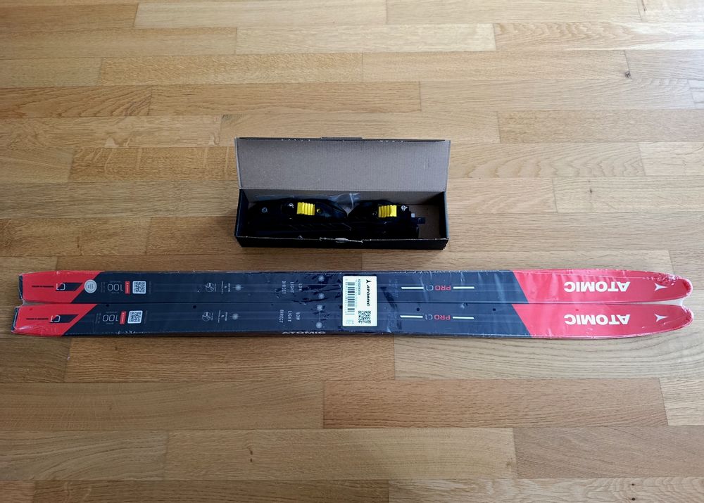 NEU: Atomic Pro C1 Grip Junior + Bindung Langlaufski Junior (Neu und originalverpackt) in Wil SG ...
