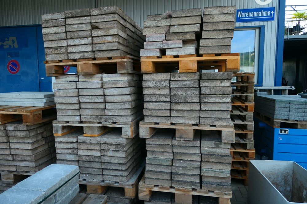 Verbundsteine 23x23cm Betongrau (Gebraucht) in Untersiggenthal für CHF ...