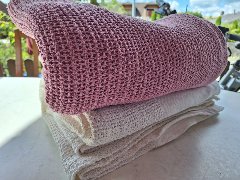 2 STK SOMMERDECKEN ZUM HÜTTEN BAUEN (Gebraucht) in Huttwil für CHF 12 – nur Abholung auf Ricardo ...