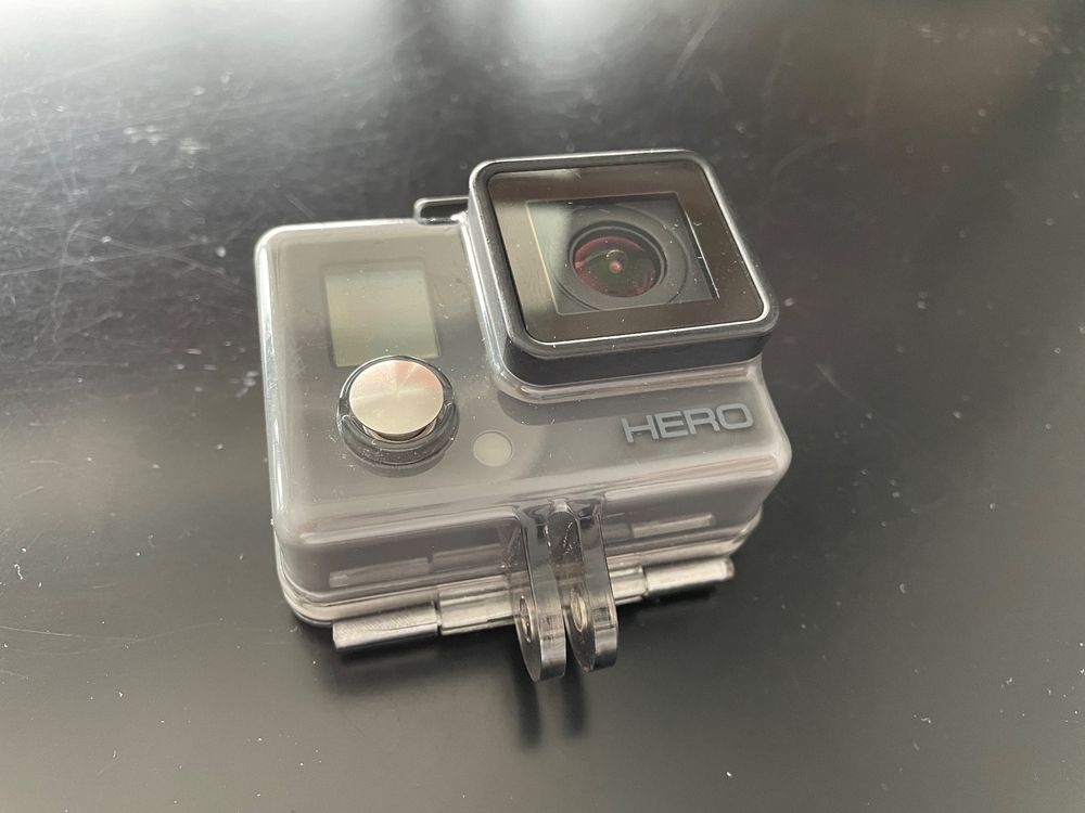GoPro Hero (1. Gen.) mit viel Zubehör! (Gebraucht) in Zürich für CHF 32 ...