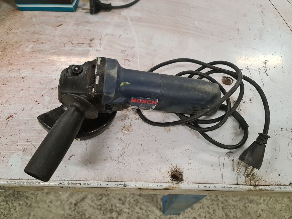 271. Bosch Proffesional GWS 850C Winkelschleifer ab 1.- (Gebraucht) in ...